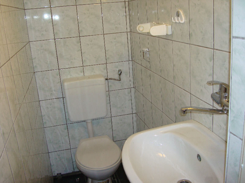 Nice Cheap Rooms 8m2 Near The Airport Room For Rent Poznan