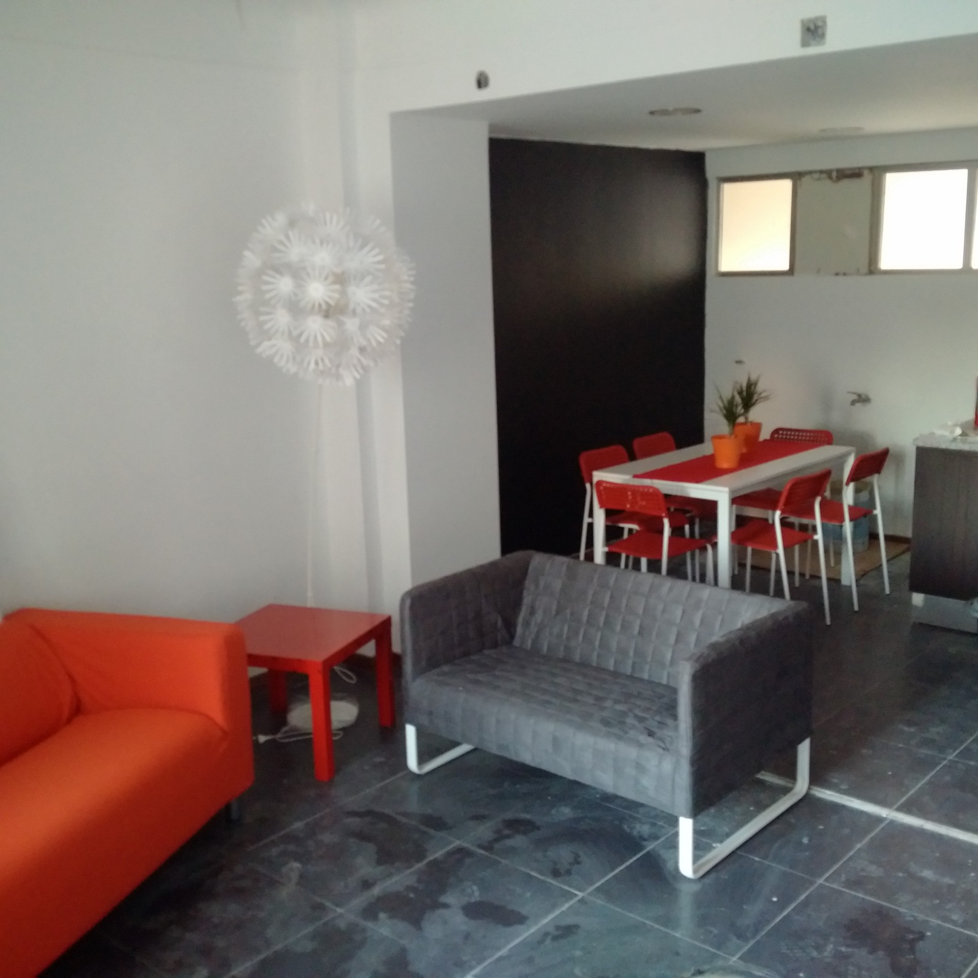 ROOMS AVAILABLE- rooms in apartment for students. 6 bedroom apartment ...