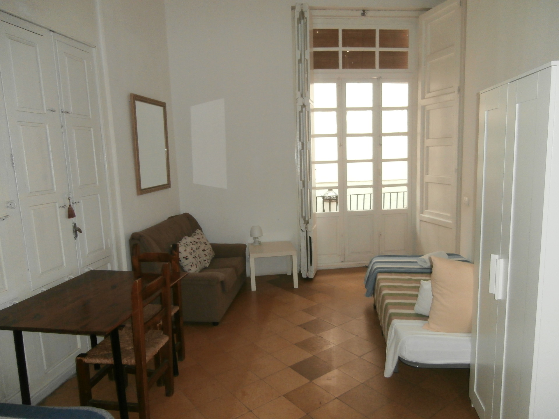 Student House In The Center Of Valencia University Dorm Valencia student-house-in-the-center-of-valencia-university-dorm-valencia