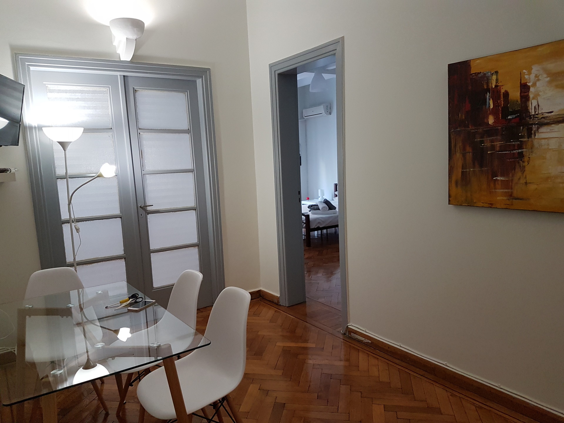 Taupe Room 4 12m2 Room In A Very Central 140m2 Apartment 1min AUEB Taupe Room 4 12m2 Room In A Very Central 140m2 Apartment 1min AUEB