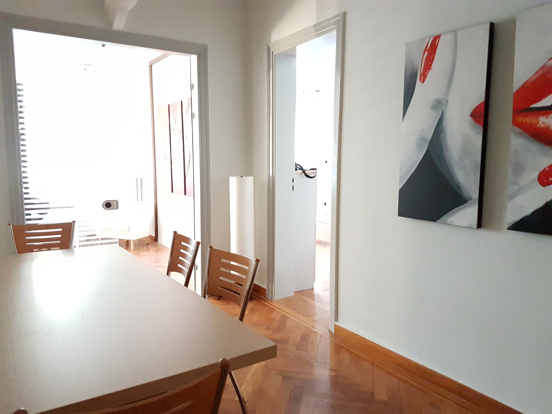Red Room 4: 14m2 room, in a very central 140m2 apartment, 1min AUEB ...